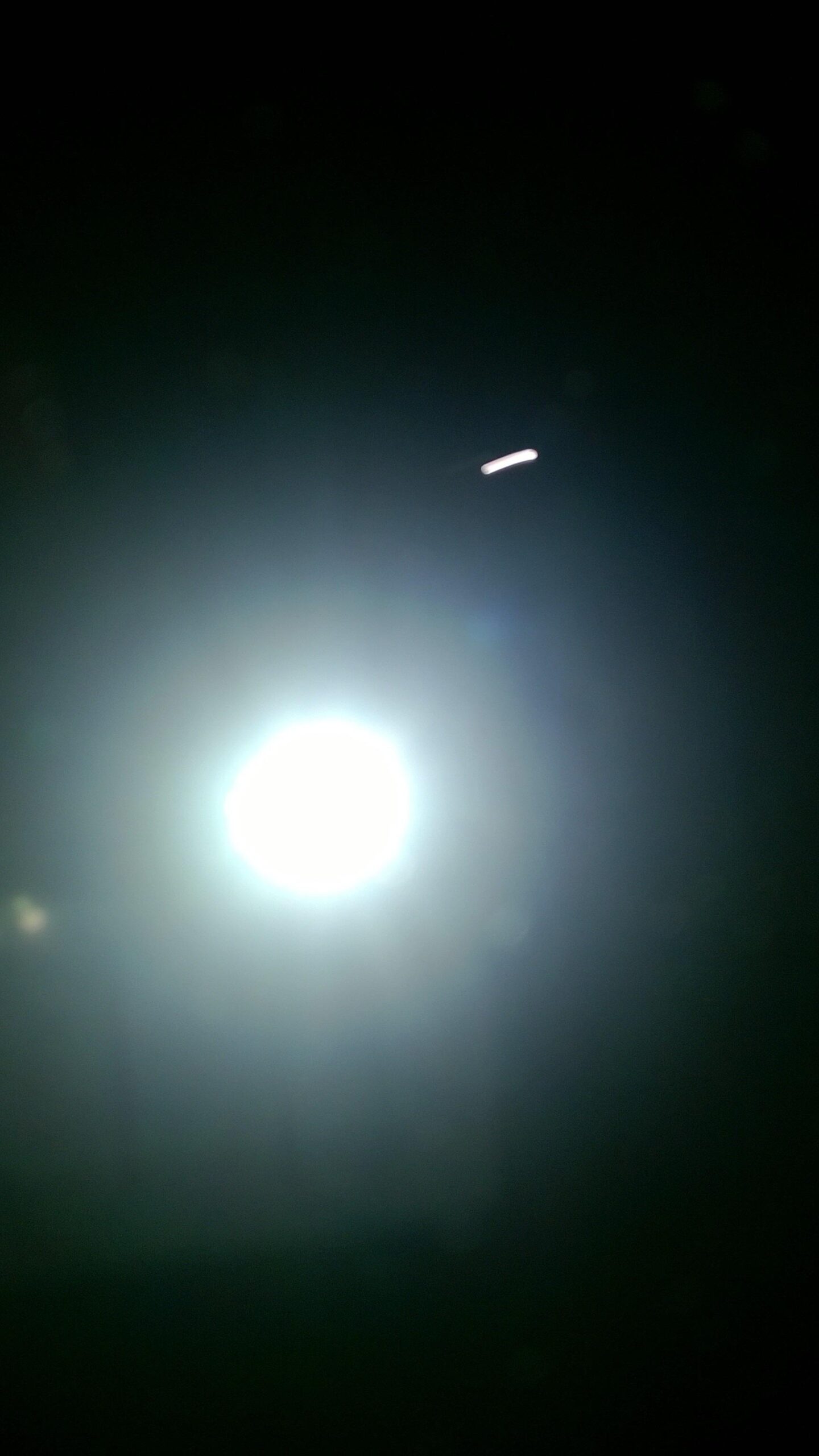 Strange objects around moon – UFO FEED