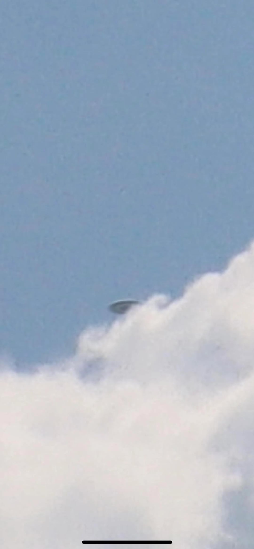 Re-upload of the UFO photos that were deleted earlier today - UFO FEED