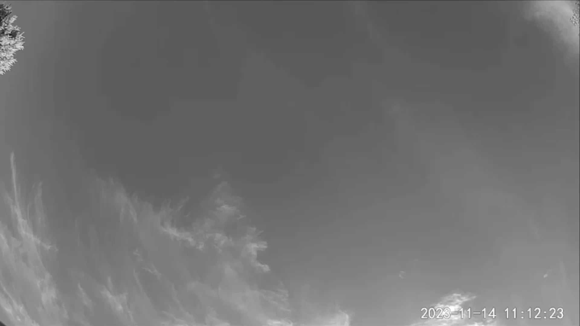 8 orbs on skycam – UFO FEED