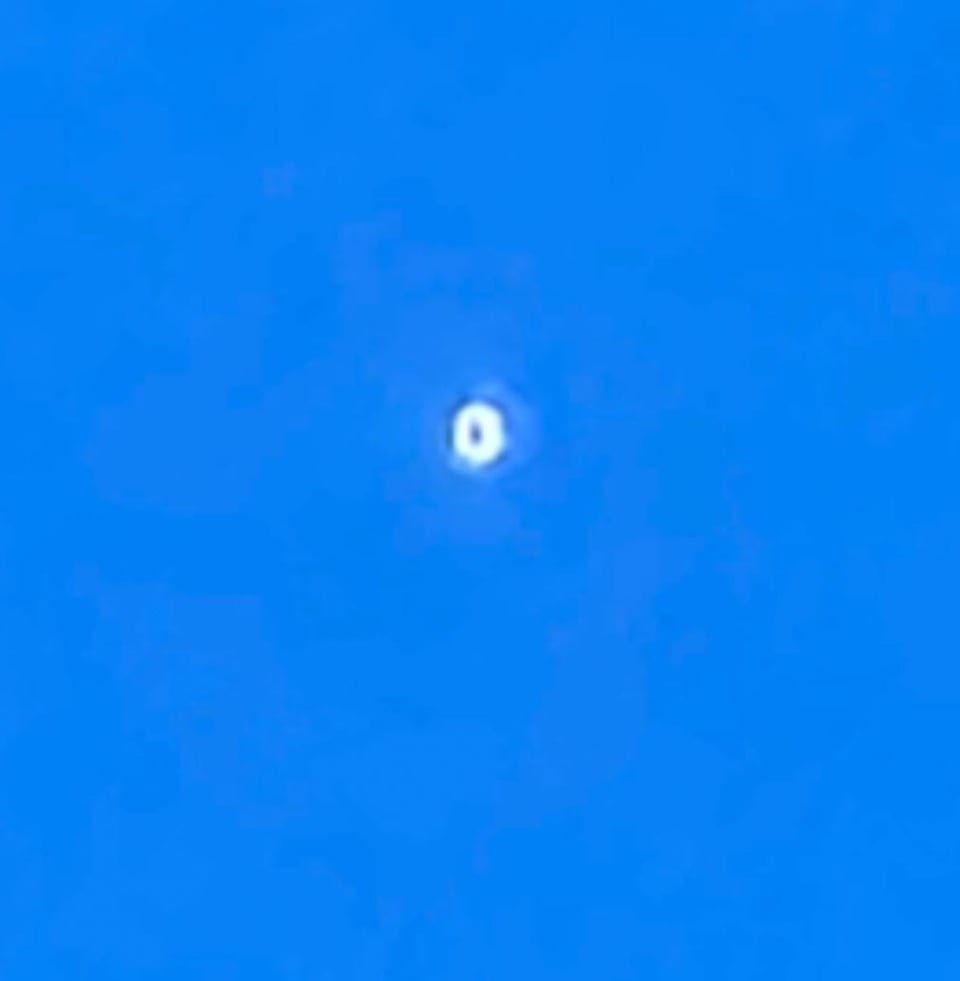 Weird Sighting - Daylight - UFO FEED