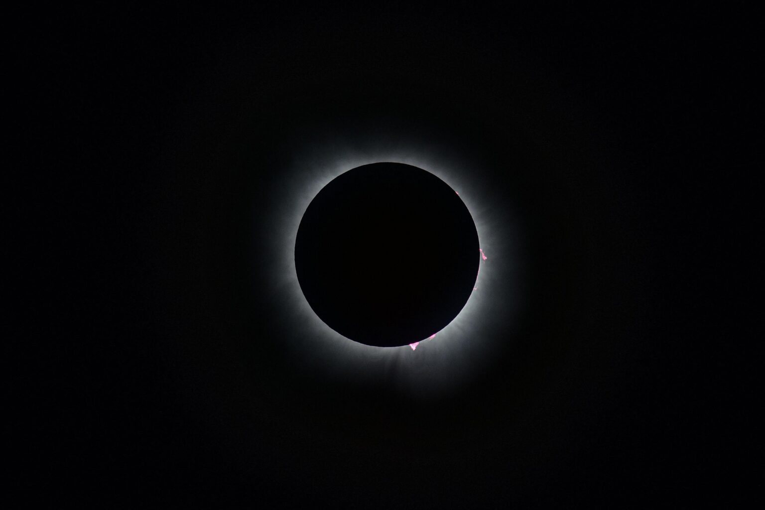 A View of the Solar Prominences during the Eclipse - UFO FEED