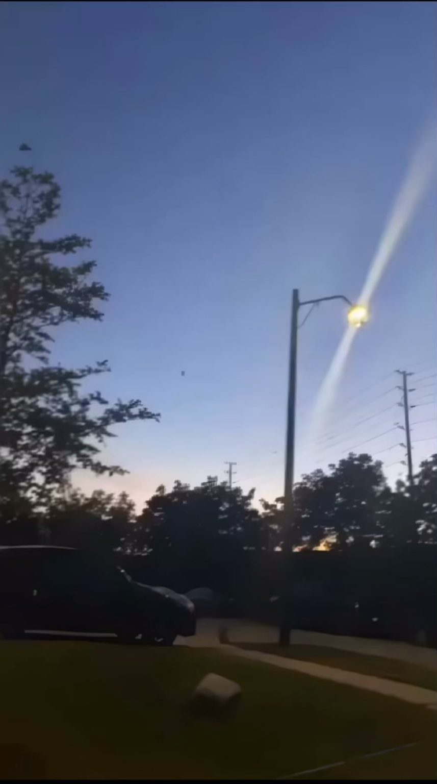 Jetpack man spotted in Canada - UFO FEED