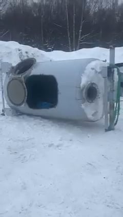 Retrieval video of the mysterious object shot down over Alaska (a ...