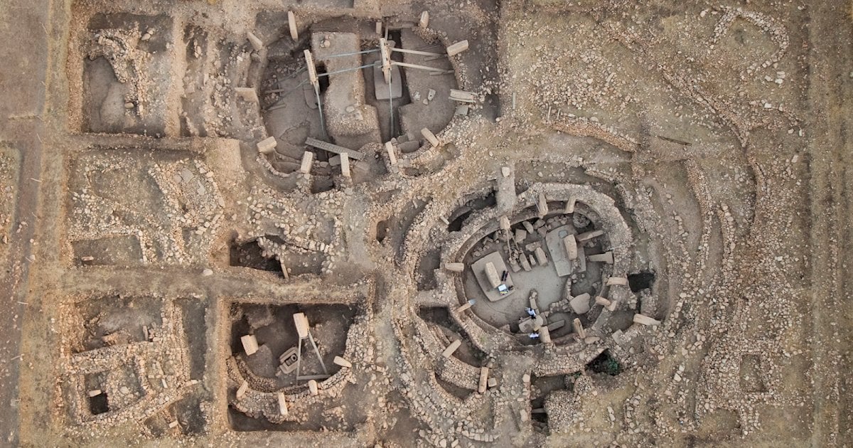 Göbekli Tepe, dating back to 9600 BCE, features T-shaped megaliths with ...