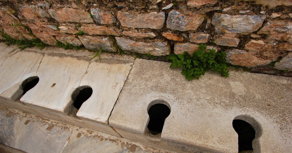 In ancient Rome, public toilets were communal spaces where up to 20 ...
