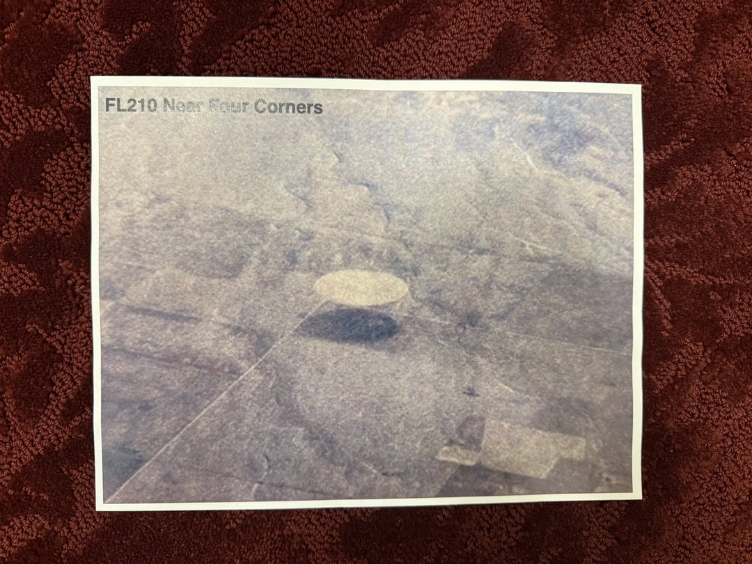 ️ NEW PHOTO (civilian pilot) Captured near Four Corners at FL210 ...