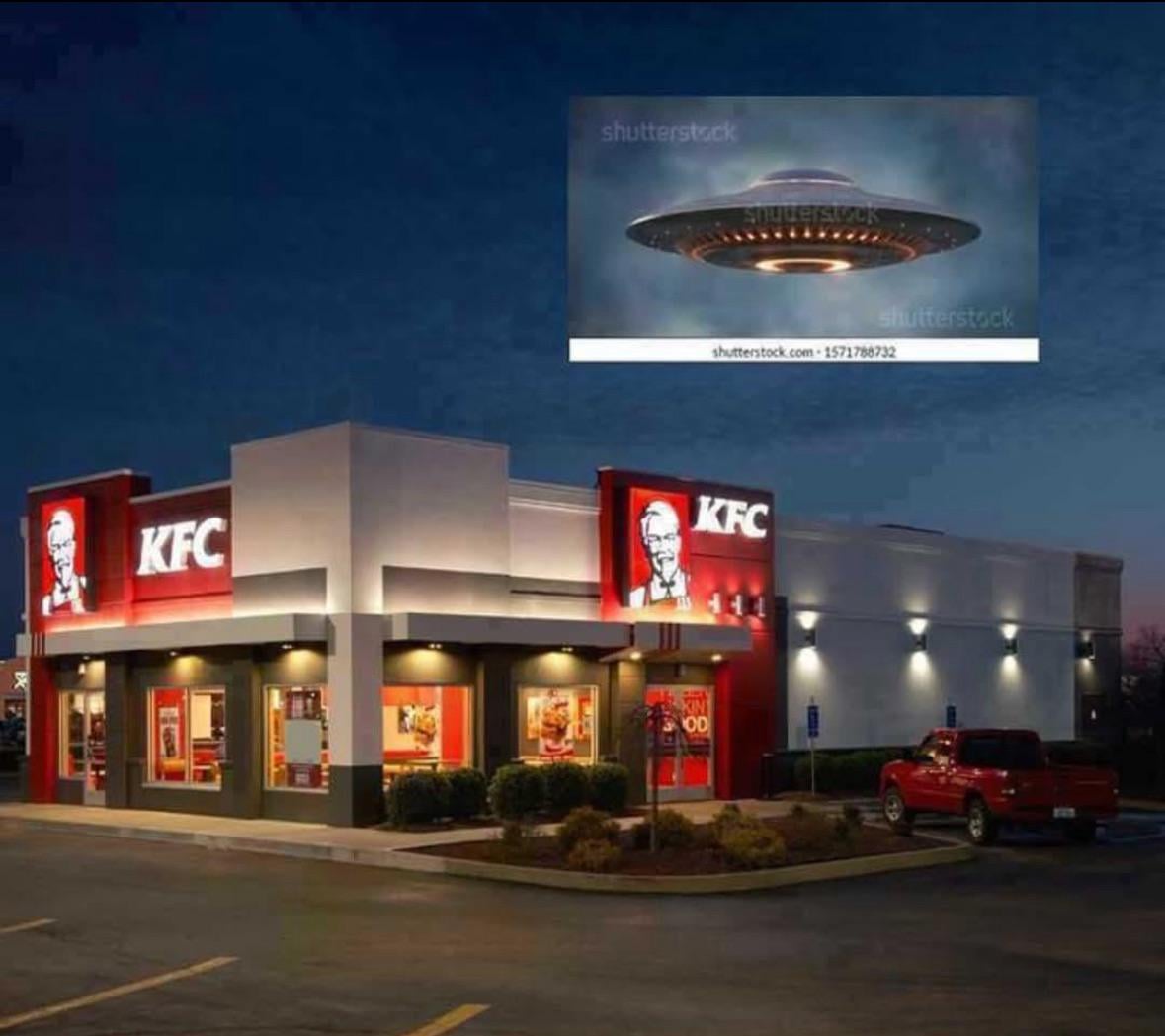 UFO caught above KFC in New York City last night - UFO FEED