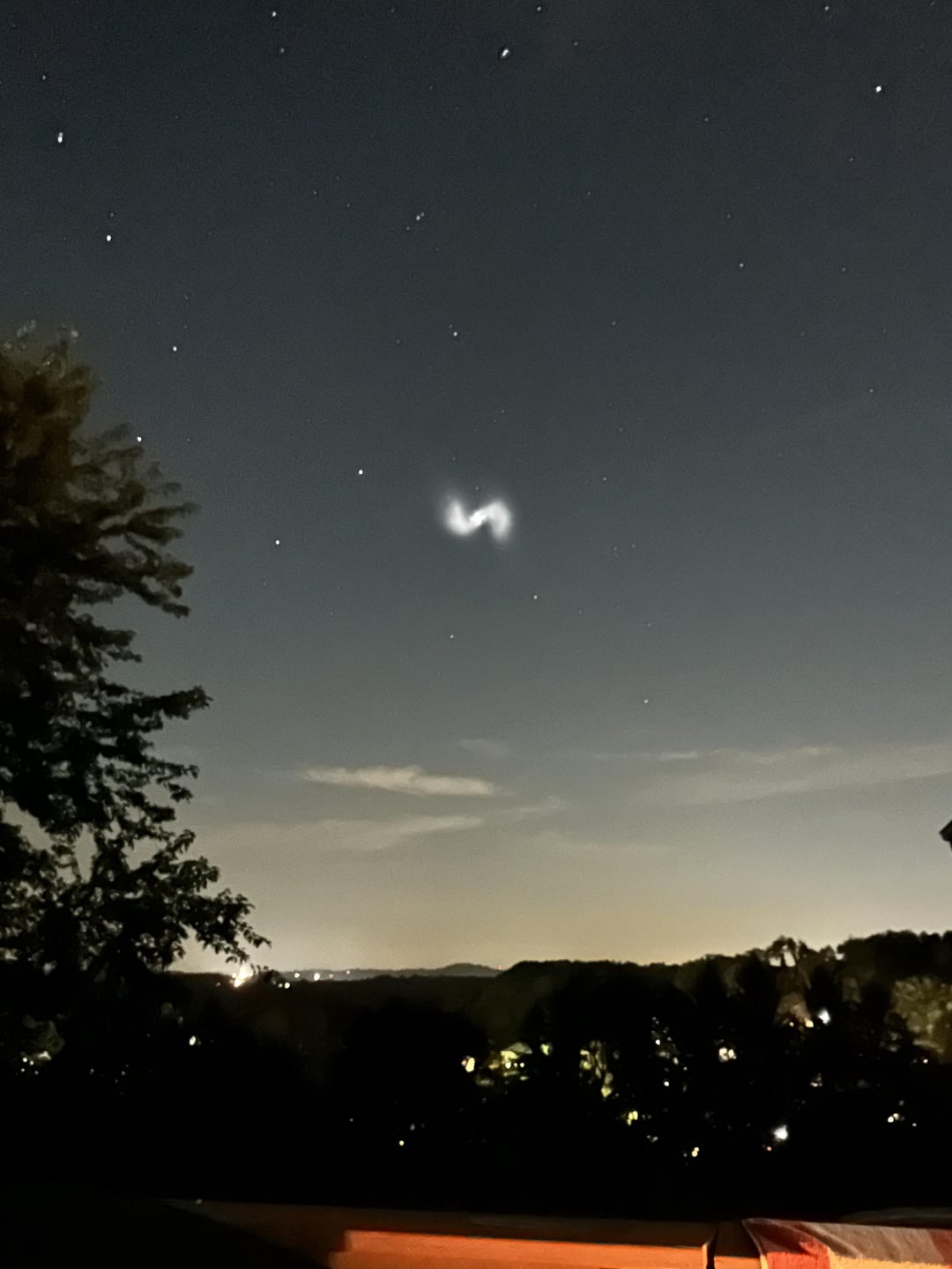Strange Light Shape in the Pittsburgh PA area - UFO FEED
