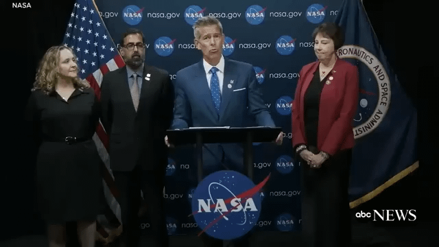 Signs of possible alien on life on Mars, in our own backyard. - UFO FEED