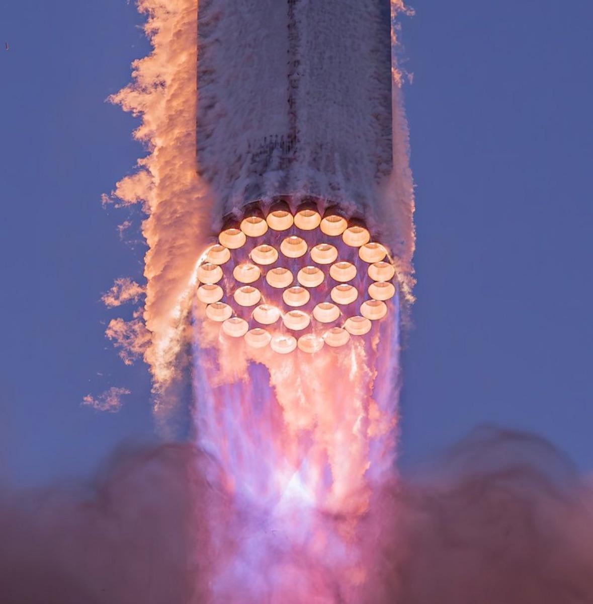 On Monday got my bucket-list shot: closeup of Starship’s superheavy ...