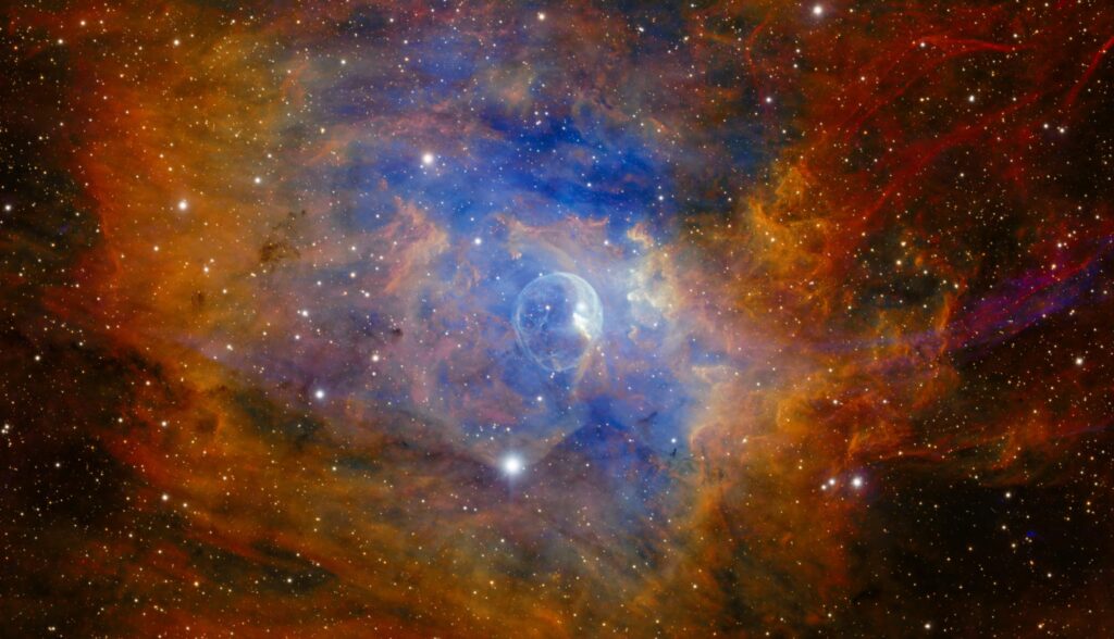 NGC 7635 - The Bubble Nebula in SHO with RGB stars and ~67 hours of ...