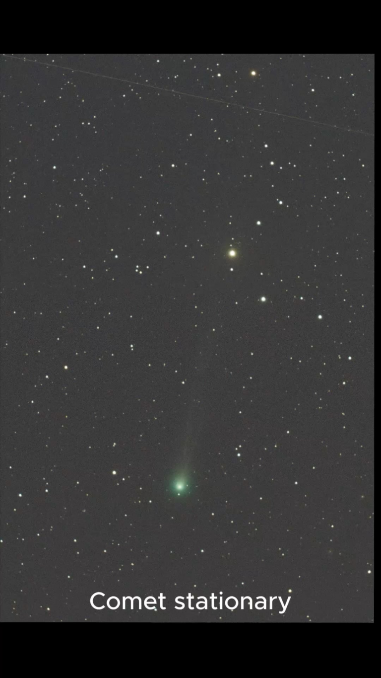 Comet Lemmon’s tail changing in the solar wind - UFO FEED