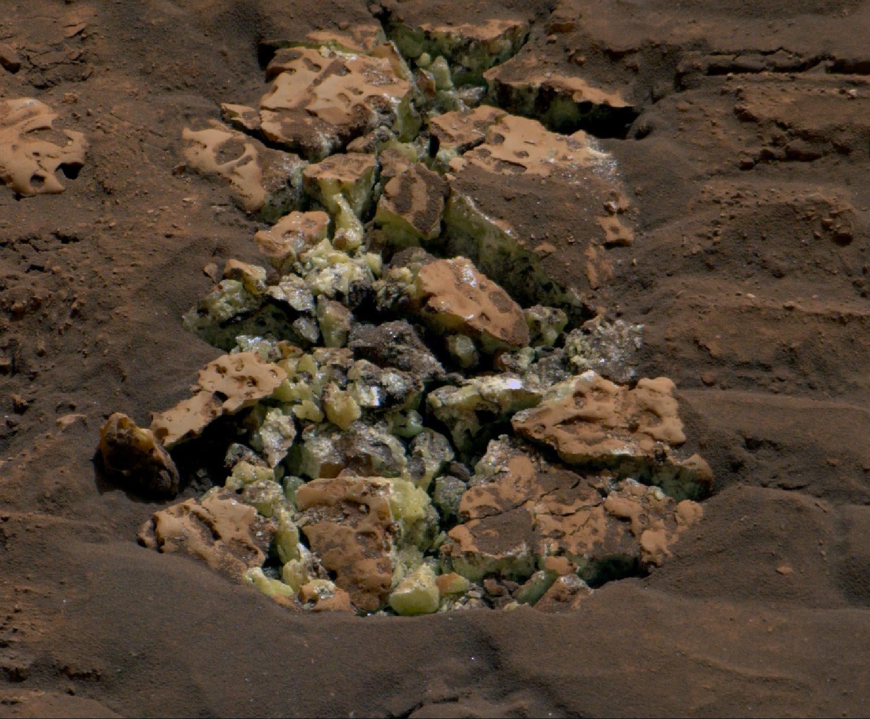 NASA’s Curiosity Mars rover viewed these yellow crystals of elemental ...