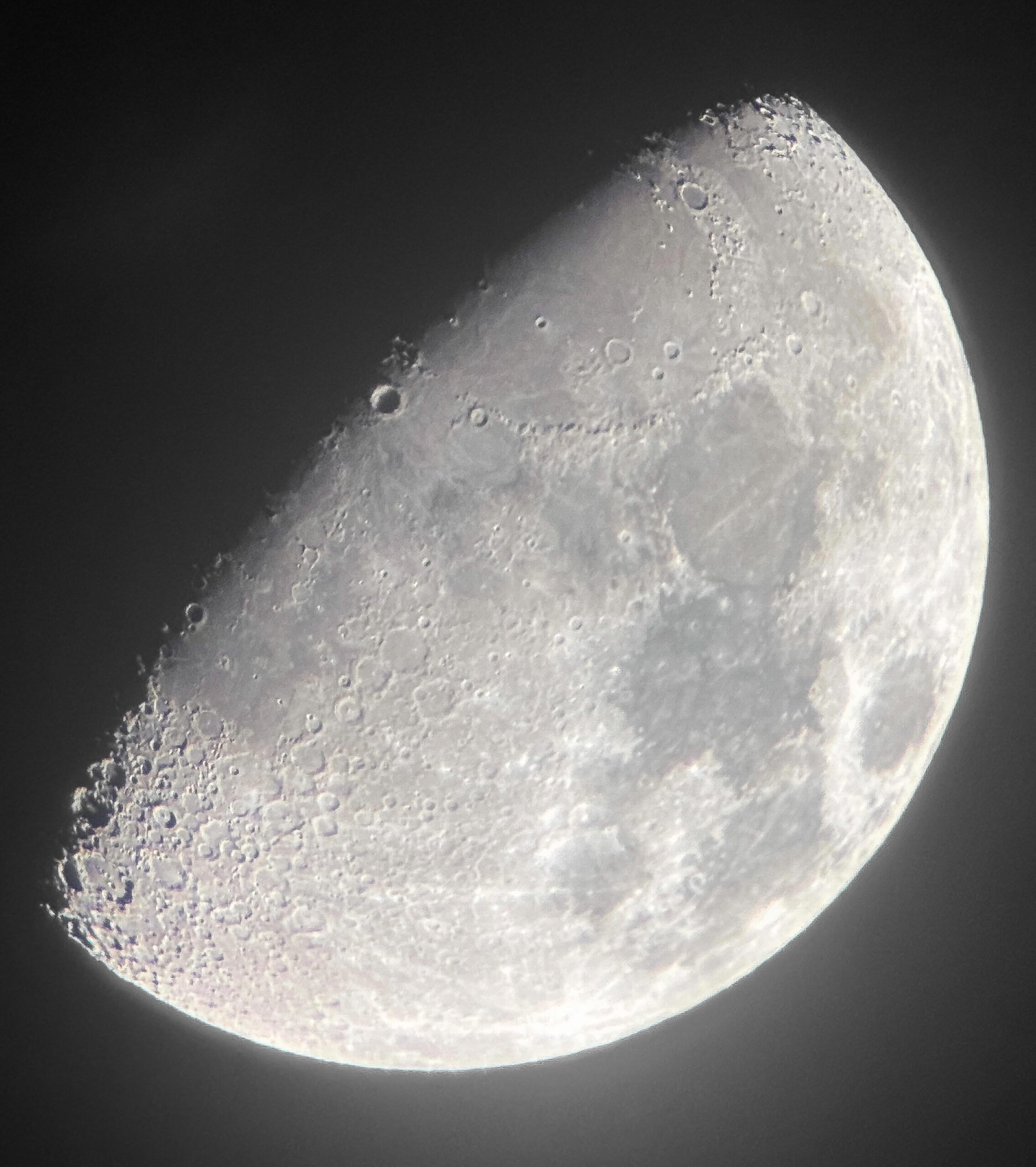 Tonight’s Astonishing 63% Waxing Gibbous Moon. – UFO FEED