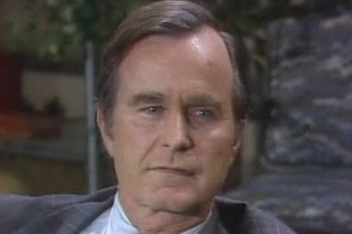 Bush's Secret Alien Briefing: How a Former President Was Told 'You Don ...