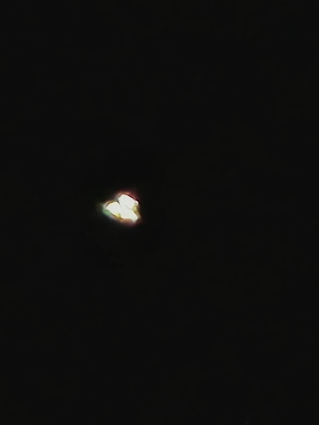 Cool UAP taken on a clear night from my Samsung 23 Ultra - UFO FEED