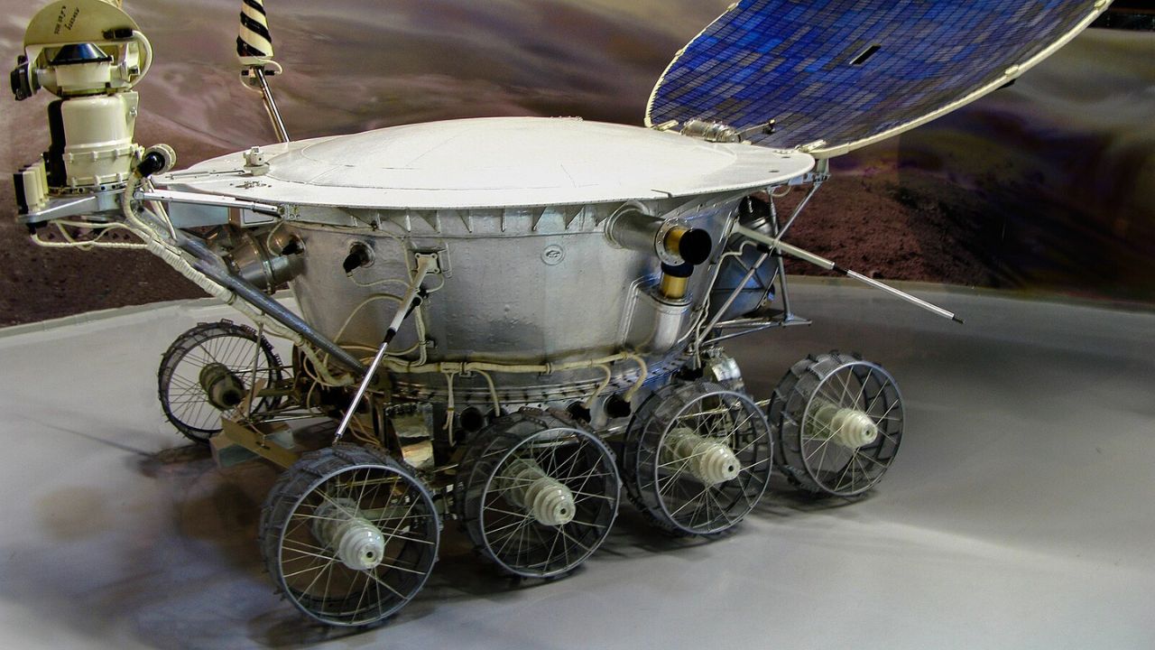 Top 10 most iconic space rovers that took humanity to new worlds - UFO FEED