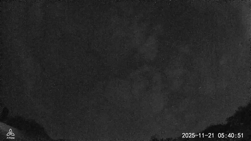 Meteor CLUSTER seen across Japan, last night - UFO FEED