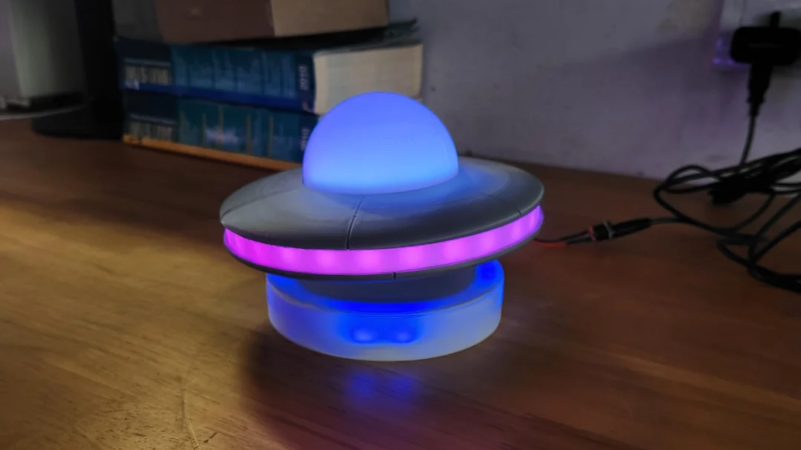 Someone built this awesome ESP32 UFO mood light, and it even floats in place - UFO FEED