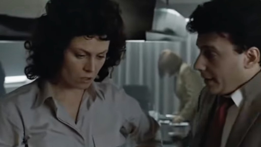 This One Key Aliens Scene Has Been Turned Into a Lie by Romulus & Alien ...