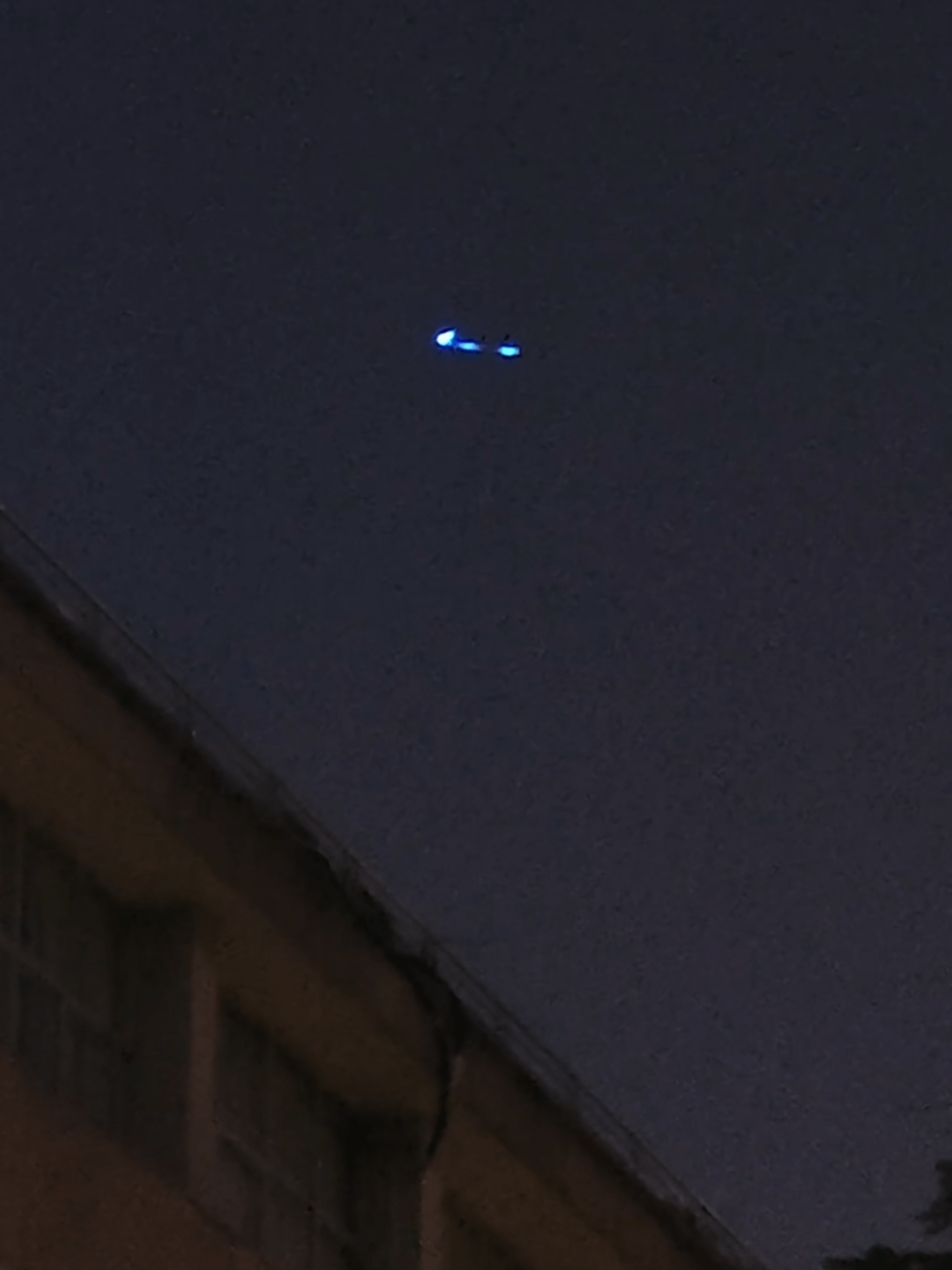 UFO hovering on 2026.1.7 in Guangzhou China - UFO FEED